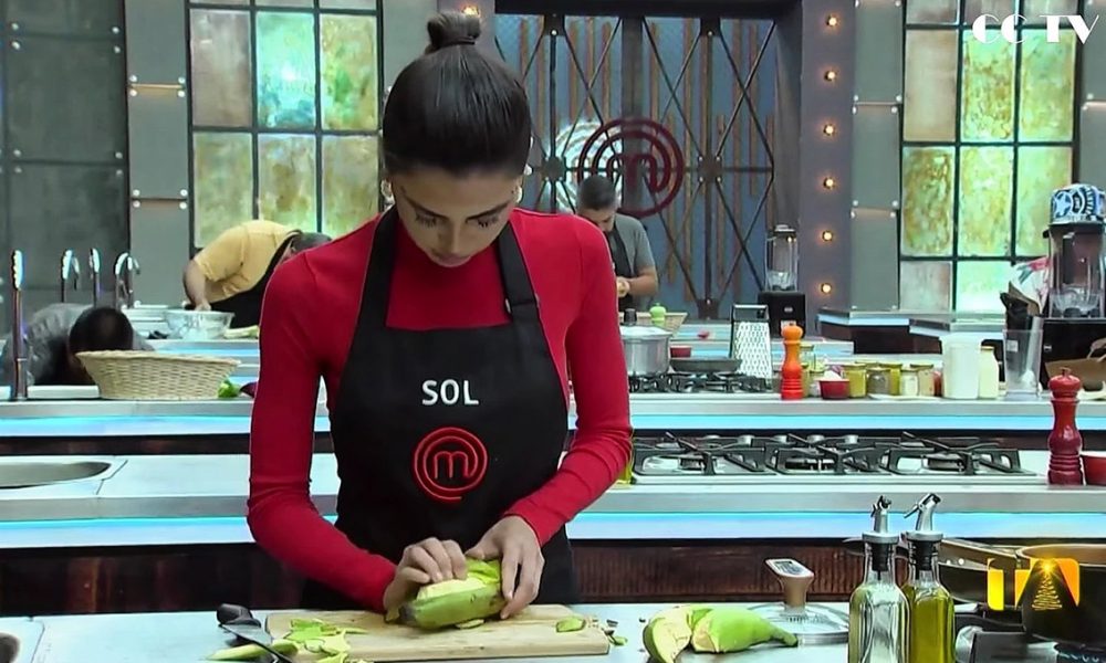 MasterChef Ecuador: Los memes de Sol por no saber pelar un verde