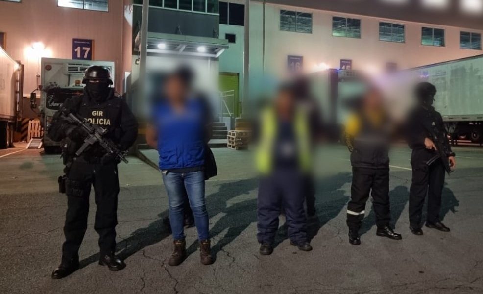 Banda Delictiva Enviaba Paquetes De Drogas Desde El Aeropuerto De Quito