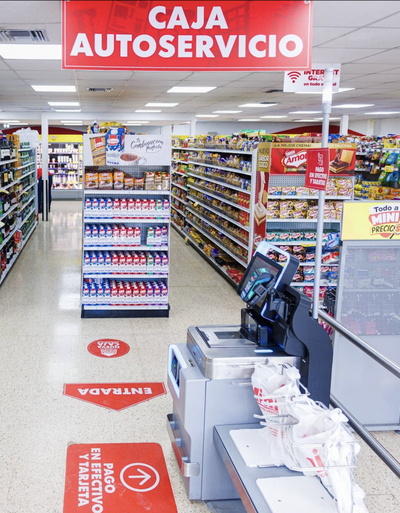 Nuevas cajas de autoservicio en locales de Mi Comisariato y Mini