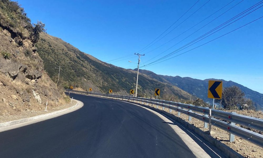 El km 49 de la vía Cuenca - Molleturo - El Empalme se habilita por el ...