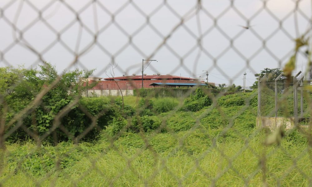 Amenaza de bomba en cárcel La Roca moviliza a las autoridades