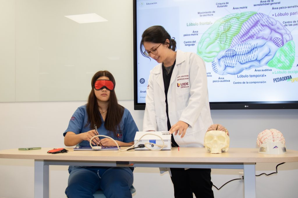 La UIDE abrió su Health Sciences Campus: Conoce sus instalaciones