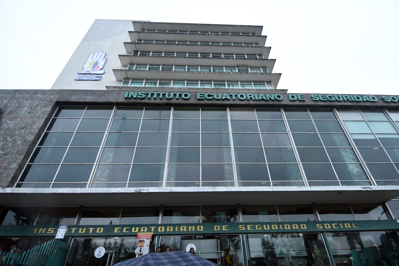 Deuda del Estado con IESS equivale al 27 % del PIB: $ 27.000 millones